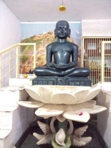About 24 Jain Tirthankaras: Symbols, Teachings, and Lifespans Complete ...