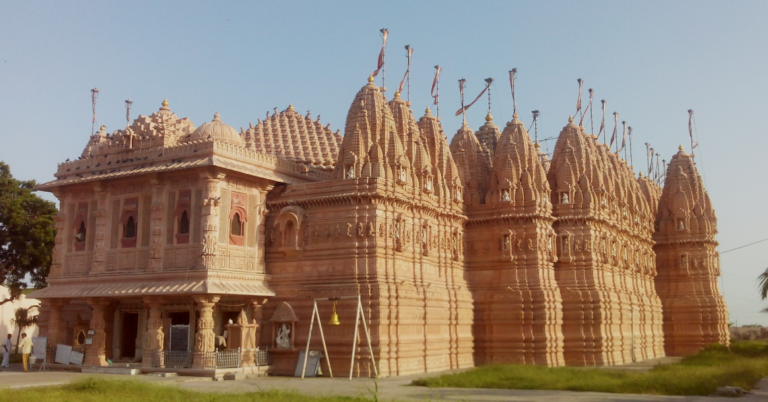 Bhadreshwar Jain Tirth Derasar - Vardhman Vacations